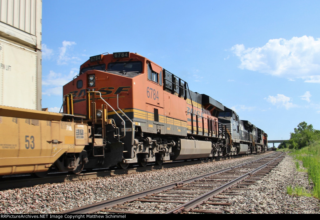 BNSF 6784